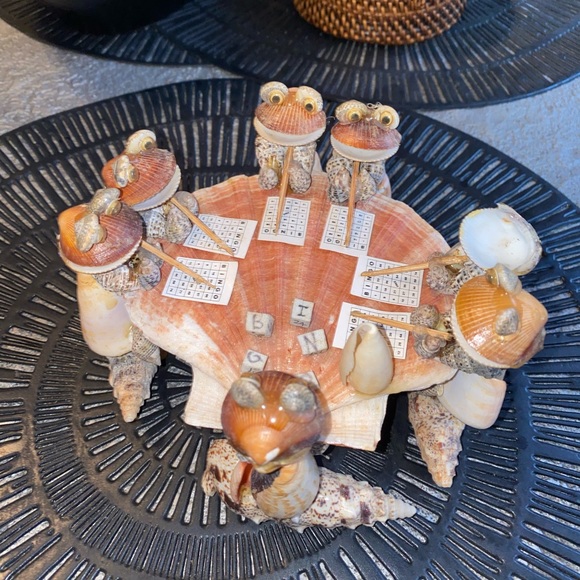 Other | Kitschy Beach Art Frogs Playing Bingo Sea Shell Figurine | Poshmark